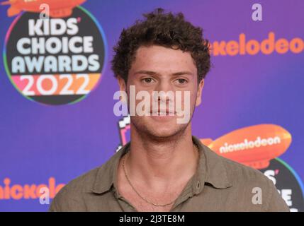 Jace Norman arrives at the 2022 Nickelodeon Kid's Choice Awards held at ...