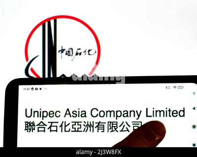 The logo of Sinopec, the Chinese petroleum company Stock Photo - Alamy