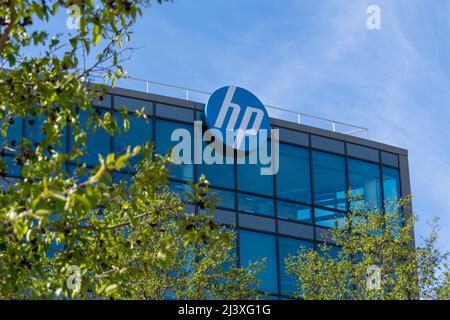 Exterior view of the headquarters building of Hewlett-Packard France ...