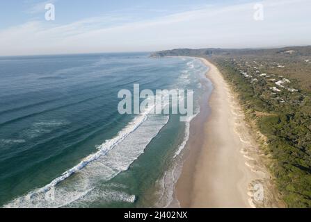 Wide stretch of beach at Byron bay, New South Wales, Australia Stock ...