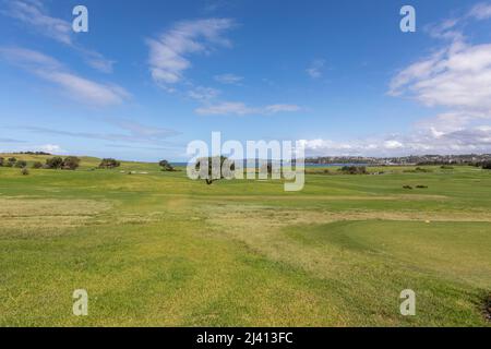 Long Reef golf course in Sydney is located next to the ocean and long ...