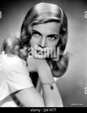 LIZABETH SCOTT in YOU CAME ALONG (1945), directed by JOHN FARROW ...