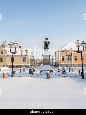 The main square of Raahe old town and statue of Pietari Brahe (built in ...