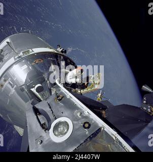 Apollo 9 Lunar Module (LM), Spider, in a lunar lading configuration, as ...