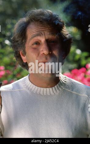 American Actor George Segal 1984 Stock Photo - Alamy