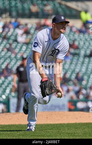 Detroit MI, USA. 12th Apr, 2022. Boston pitcher Rich Hill (44) throws a ...