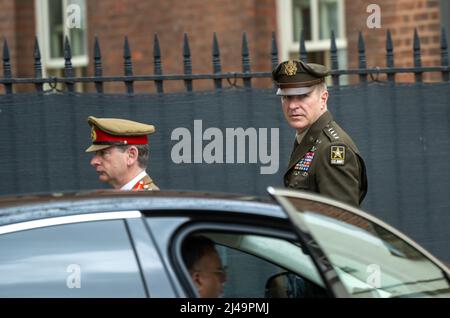 US General James C McConville (Chief of Staff of the US Army) and ...
