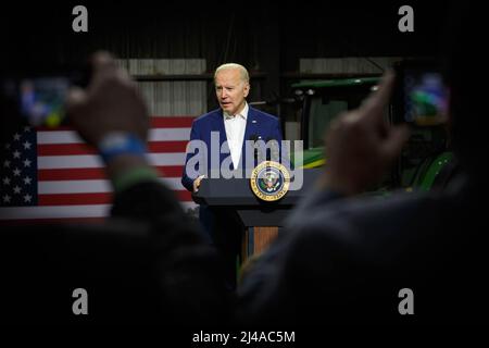 President Joe Biden speaks at POET Bioprocessing in Menlo, Iowa ...