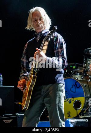 Edinburgh, Scotland, UK. 13th Apr, 2022. Paul Weller perform Live at ...