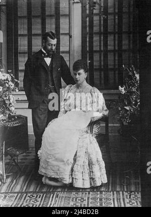 King George V and Queen Mary - HMS Medina - Durbar Tour of 1912 Stock ...