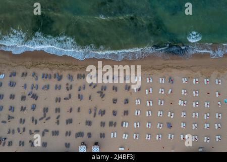 Overhead view of reed parasols at Shkorpilovtsi beach in Bulgaria Stock ...