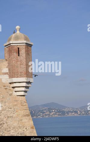 Battlements of the citadel of St Tropez Stock Photo - Alamy