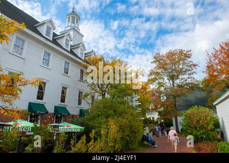 Meredith historic town center and Mill Falls Marketplace by the Lake ...