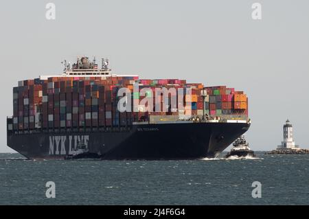 NYK Line container ship Oceanus shown entering the Port of Los Angeles ...