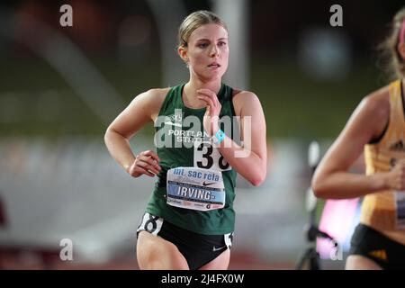Maya Irving of Portland State runs in the collegiate women's 10,000m ...