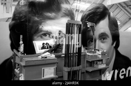 Master painter Mario Rueda working on a billboard at the Foster and ...
