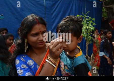 Dhak, Indian Drum, Percussion instrument, Durga Pooja, Celebrations ...