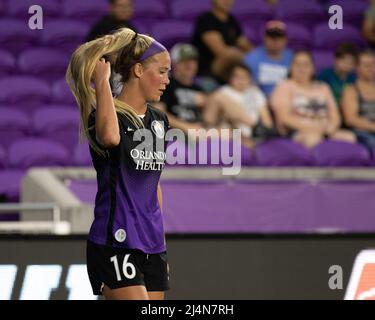 Orlando, United States. 16th Apr, 2022. Kerry Abello (25 Orlando Pride ...