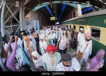 The New Guru Nanak Sikh Gurudwara temple at Woolgoolga near Coffs ...