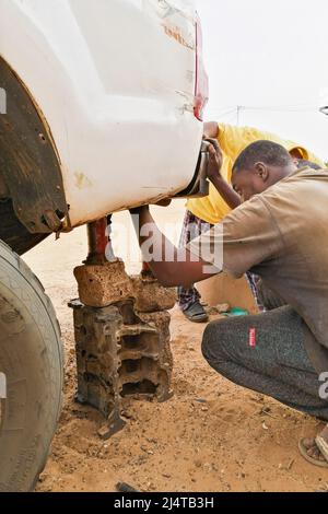 Mauritania, Aleg, local blacksmith Stock Photo - Alamy
