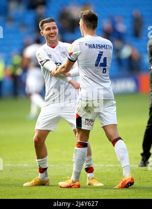 Kal Naismith (3) of Luton Town (right) celebrates after he scores his ...