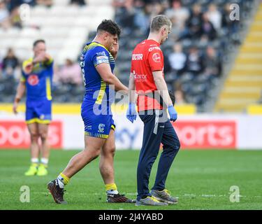 Joe Philbin #8 of Warrington Wolves leaves the pitch for a head ...