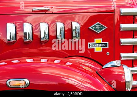 Trucks Australia / Diamond T 950 Semi Truck in the 1850`s gold mining ...