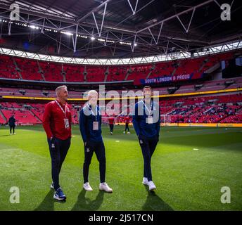 Remi Matthews of Crystal Palace during the pre-game warm up ahead of ...