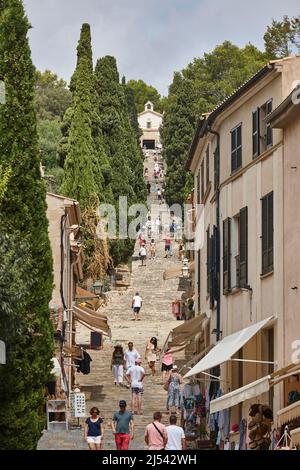 Picturesque stone stairs in Pollensa, calvary. Traditional Mallorca ...