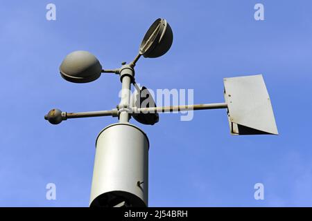 Cup anemometer, with wind vane for measuring wind speed and wind ...