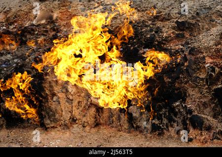 Yanar Dag (burning mountain, brennender Berg, égő hegy), Absheron ...