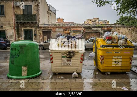 Rubbish, bin, rubbish container, Palermo, Sicily, Italy Stock Photo - Alamy