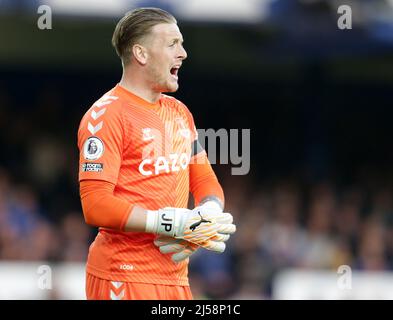 Everton goalkeeper Jordan Pickford shouts towards Jake O'Brien during ...