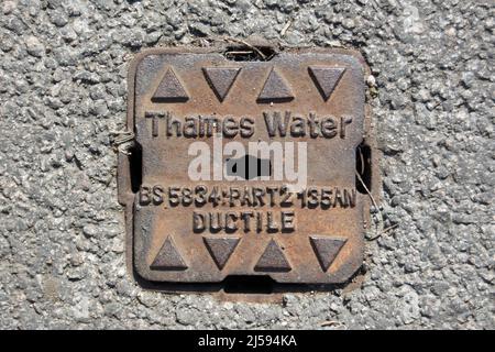Thames Water manhole cover in London,England,UK Stock Photo - Alamy