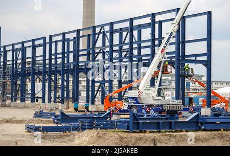 Leuna, Germany. 20th Apr, 2022. Several distillation columns, the ...