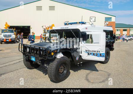 Wellesley antique Hummer H1 Police car in town of Wellesley ...