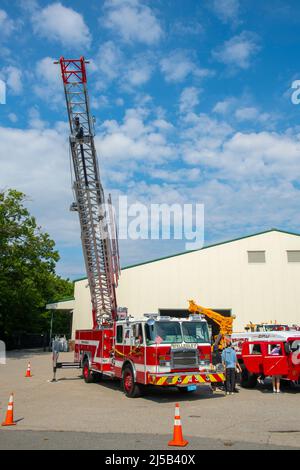 Wellesley town Quint Fire Truck with ladder extended in Wellesley Fire ...
