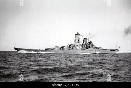Japanese battleship Yamato Stock Photo - Alamy
