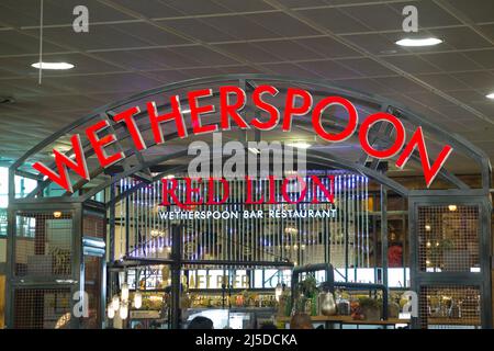 Wetherspoon Red Lion bar restaurant pub, Gatwick airport north terminal ...