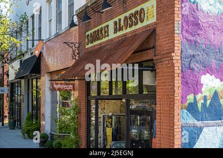 Decatur Square in downtown Decatur, GA is a community gathering place ...