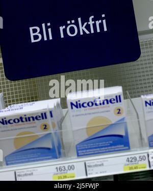 Nicotinell plaster to be smoke-free, photographed in a pharmacy Stock ...