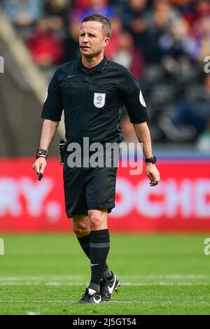 referee David Webb, during the game Stock Photo - Alamy