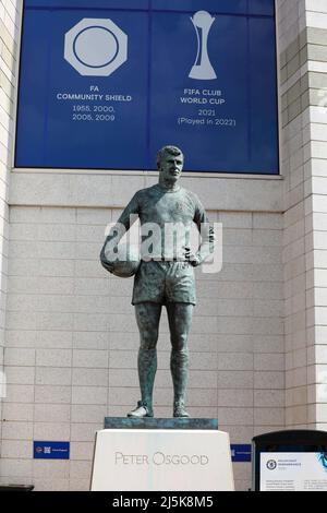 Statue of Peter Osgood outside the west stand at Chelsea Football Club ...