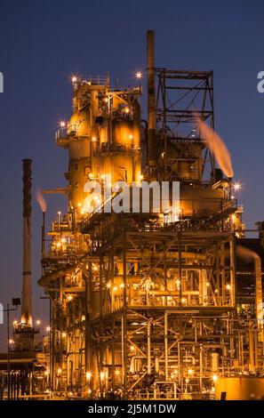 Oil Refinery at dusk, Montreal east, Quebec, Canada Stock Photo - Alamy