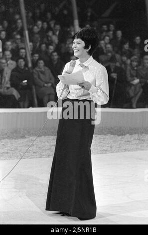 Circus International - Circus Salto Mortale Prague television recording ...