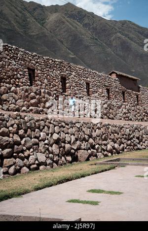 Palace Huayna Capac Urubamba Stock Photo - Alamy