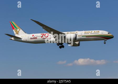 Gulf Air Boeing 787 with special anniversary livery Stock Photo - Alamy
