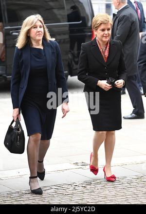 Alison Johnstone, Presiding Officer of the Scottish Parliament (centre ...