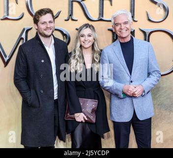 Phillip Schofield, Fantastic Beasts: The Secrets of Dumbledore - World ...