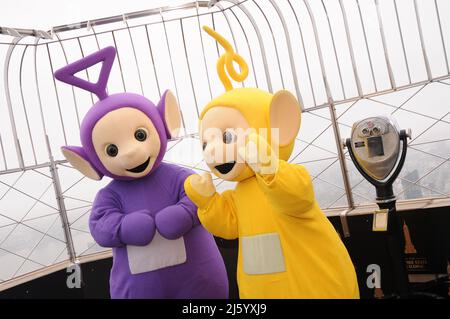 The Teletubbies visit the Empire State Building to celebrate their 25th ...